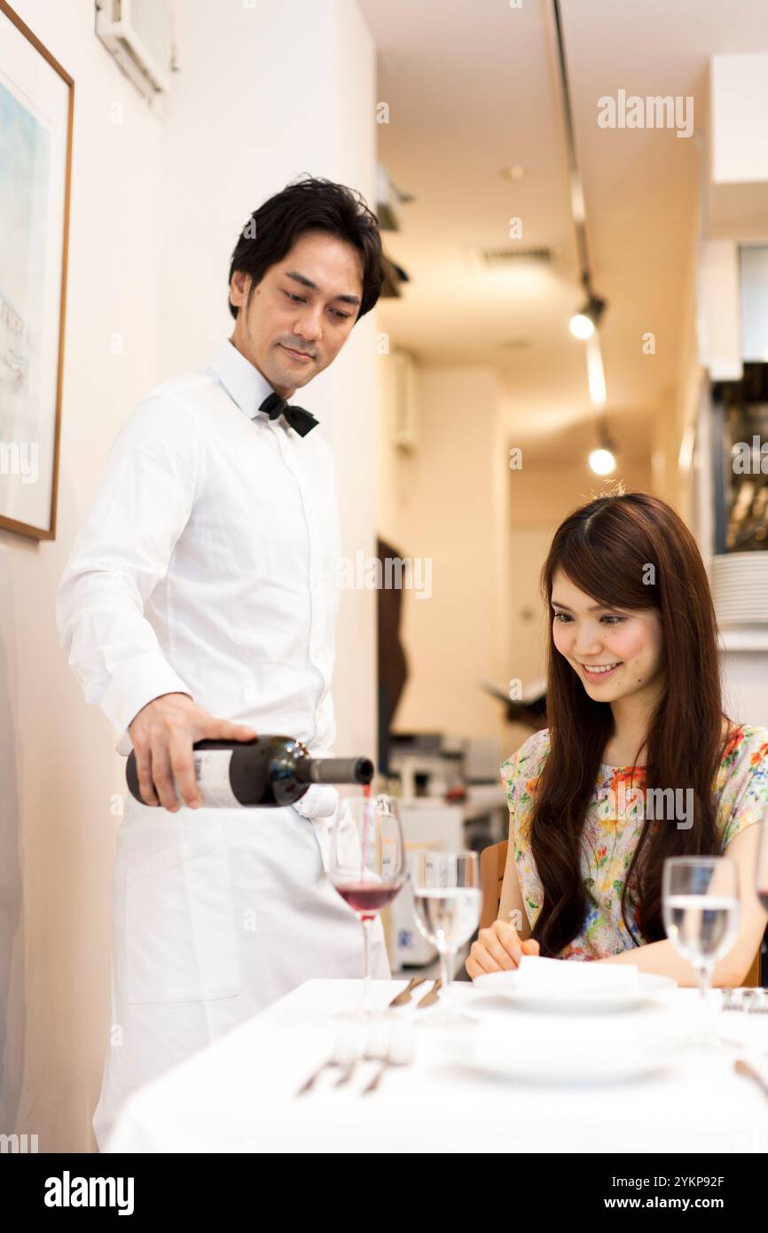 Sommelier service hi-res stock photography and images - Alamy