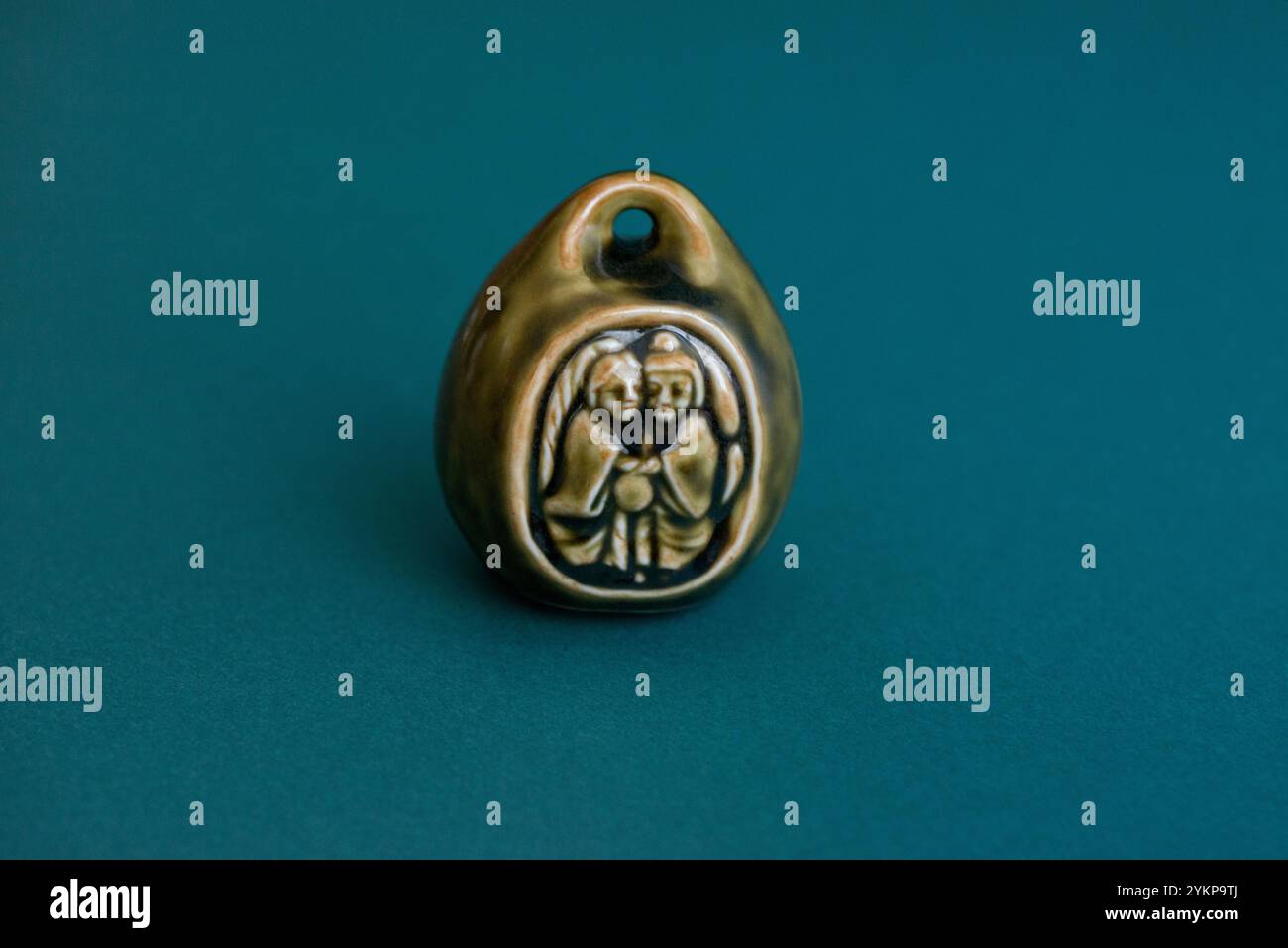 Shinto shrine bell hi-res stock photography and images - Alamy