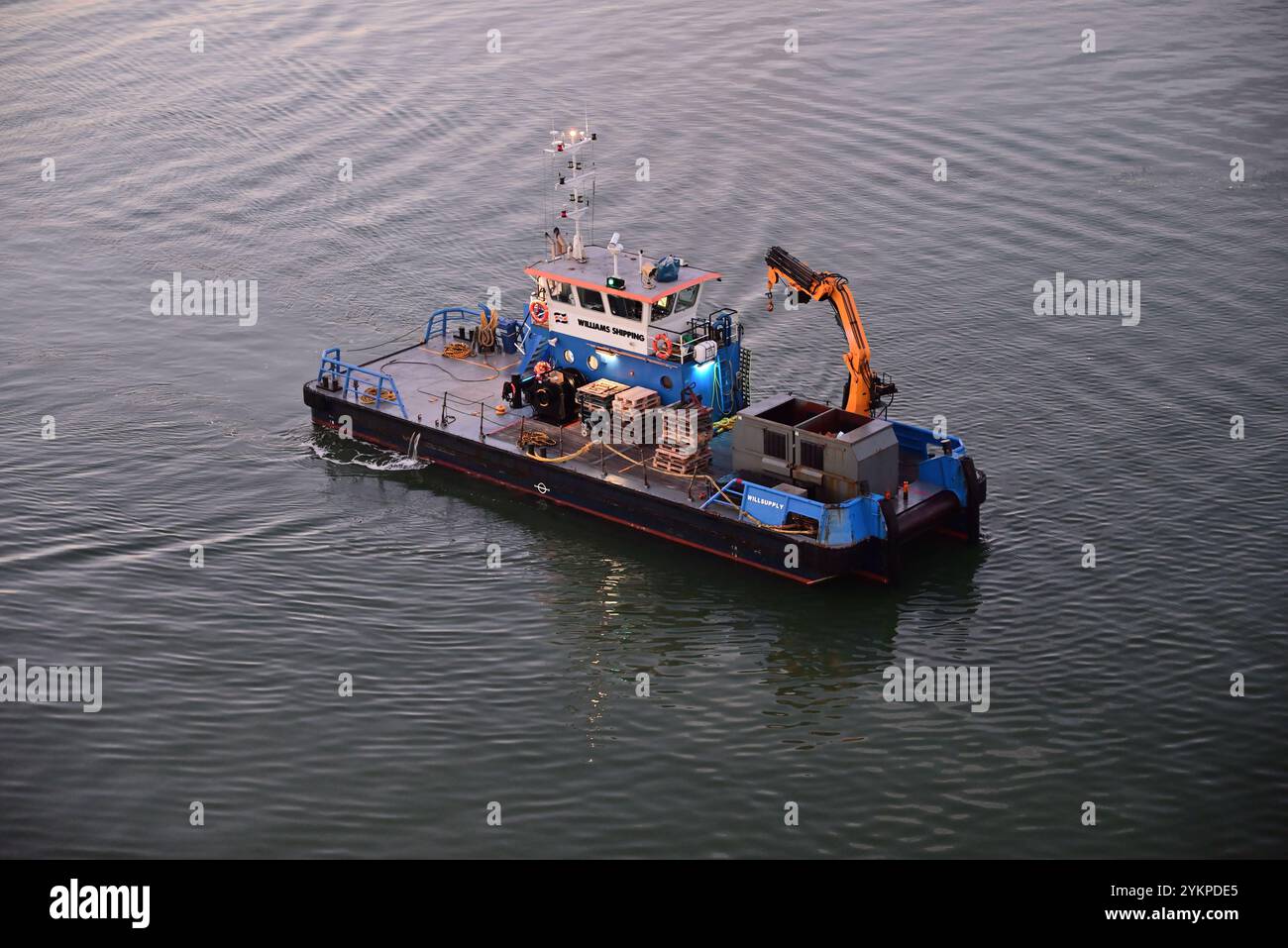 Port tender Willsupply at Southampton docks Stock Photo - Alamy