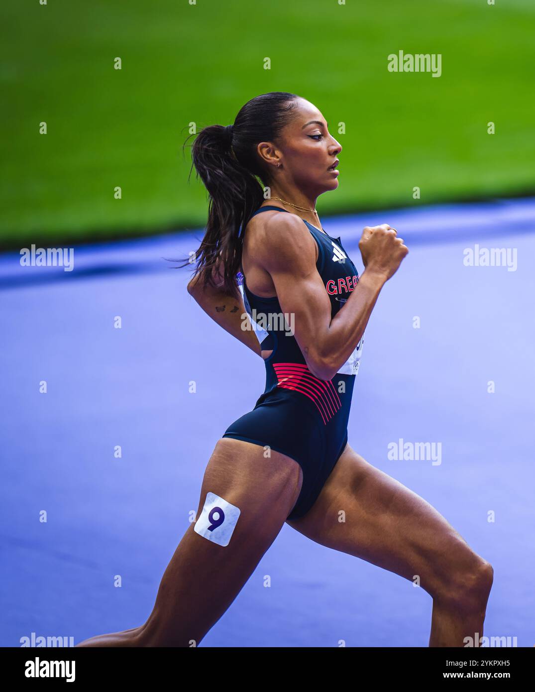 Revee Walcott-Nolan participating in the 1500 meters at the Paris 2024 ...