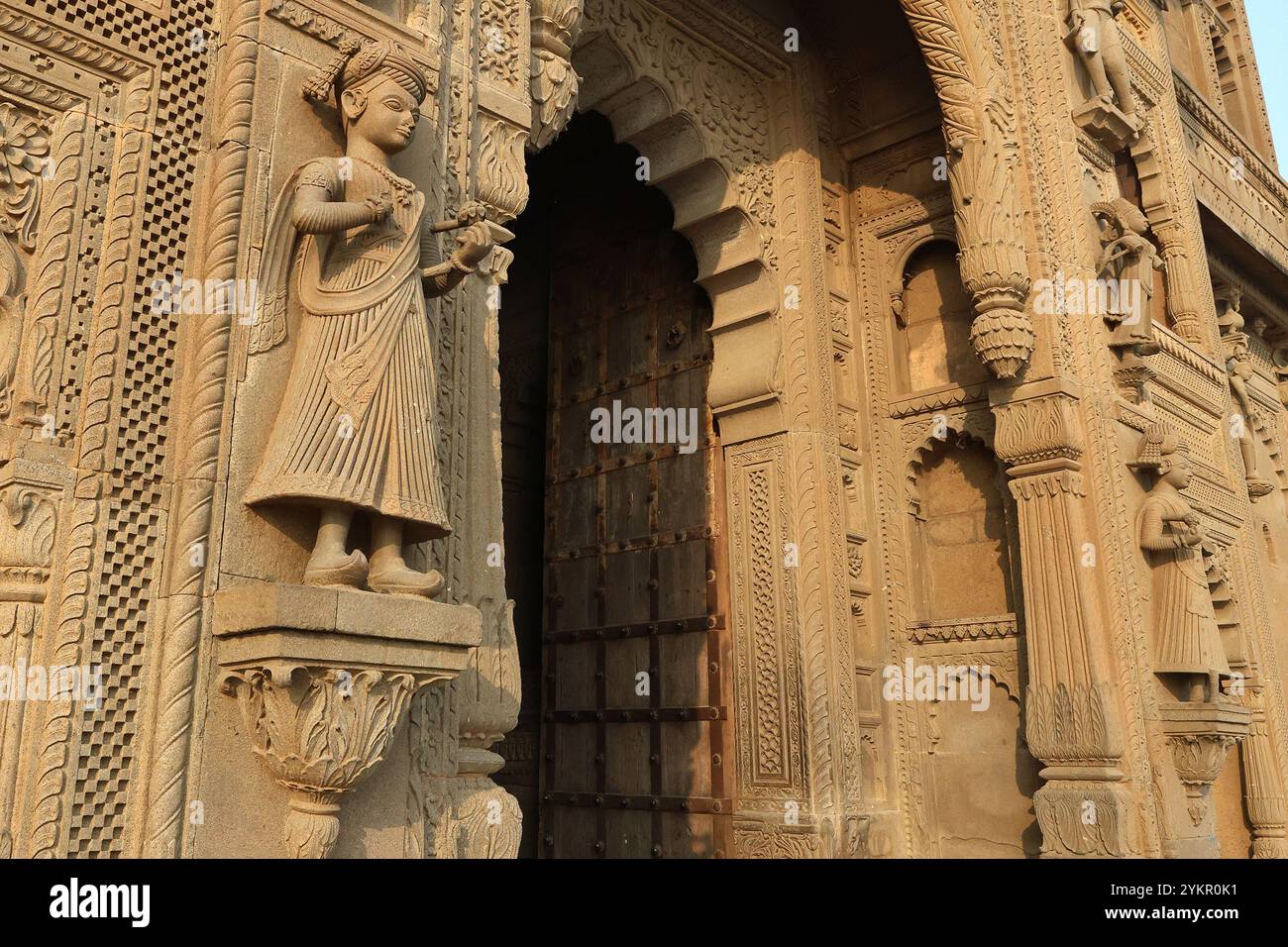 Gateway to Ahilya Fort in Maheshwar, Madhya Pradesh, India Stock Photo ...