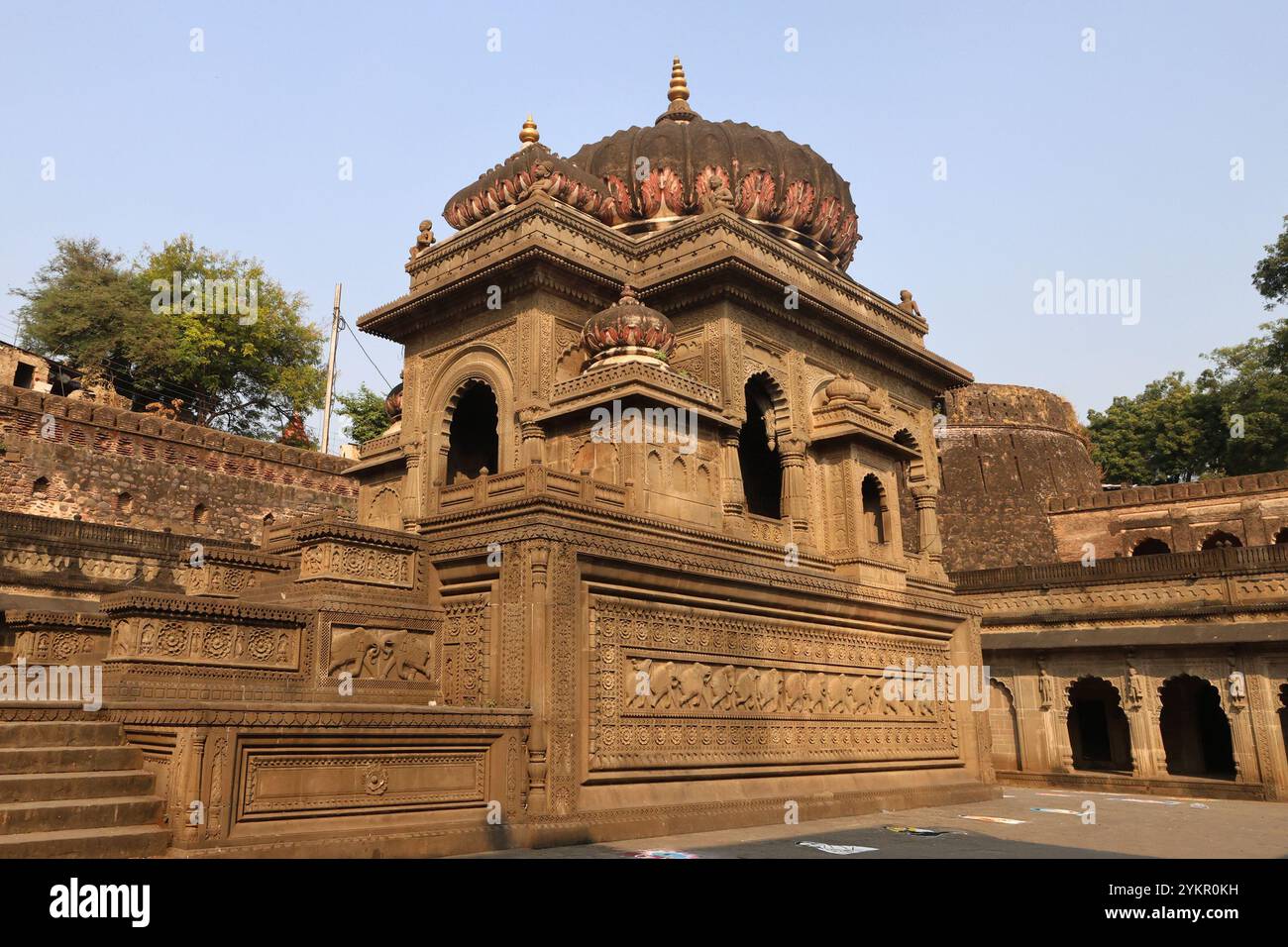 Ahilya fort in Maheshwar, Madhya Pradesh, India Stock Photo - Alamy