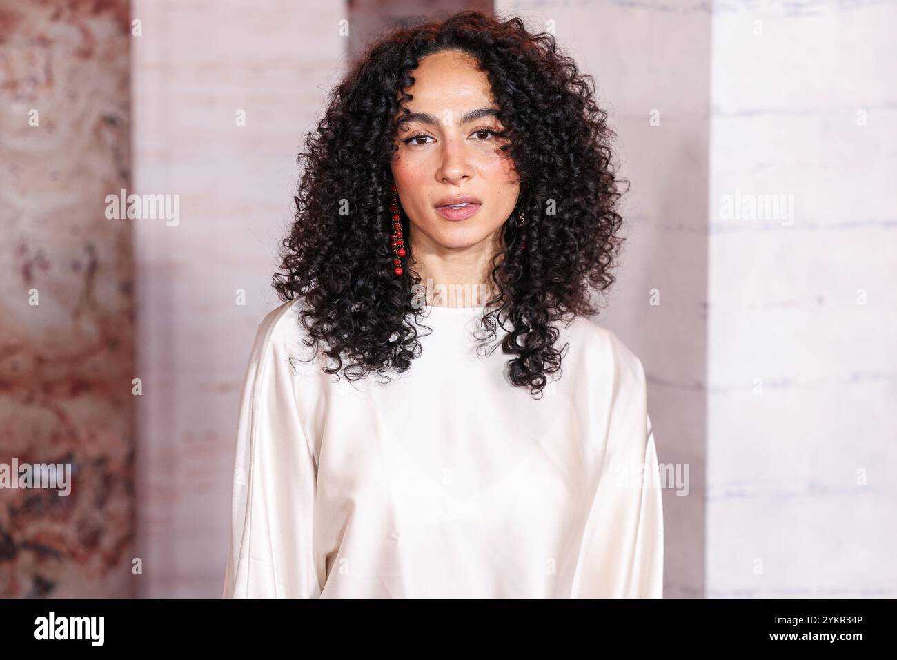 HOLLYWOOD, LOS ANGELES, CALIFORNIA, USA - NOVEMBER 18: Aurora Perrineau ...