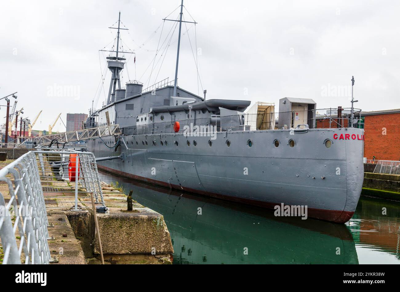 County class cruiser ww2 hi-res stock photography and images - Alamy