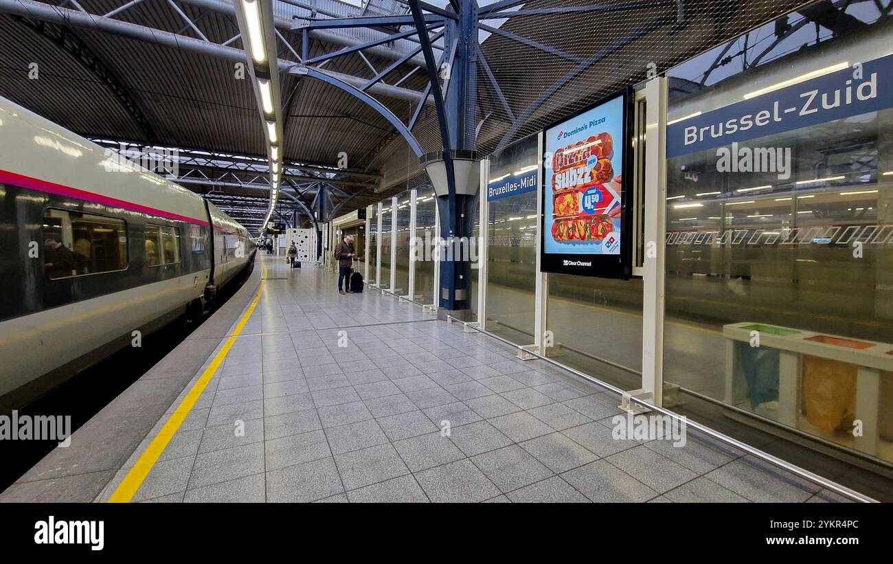 TGV Inoui, Lille Europe railway station, Nord, France Stock Photo - Alamy