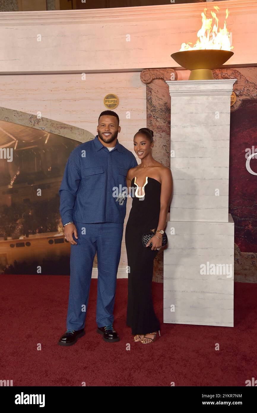 Aaron Donald mit Ehefrau Erica Donald bei der Premiere des Kinofilms ...