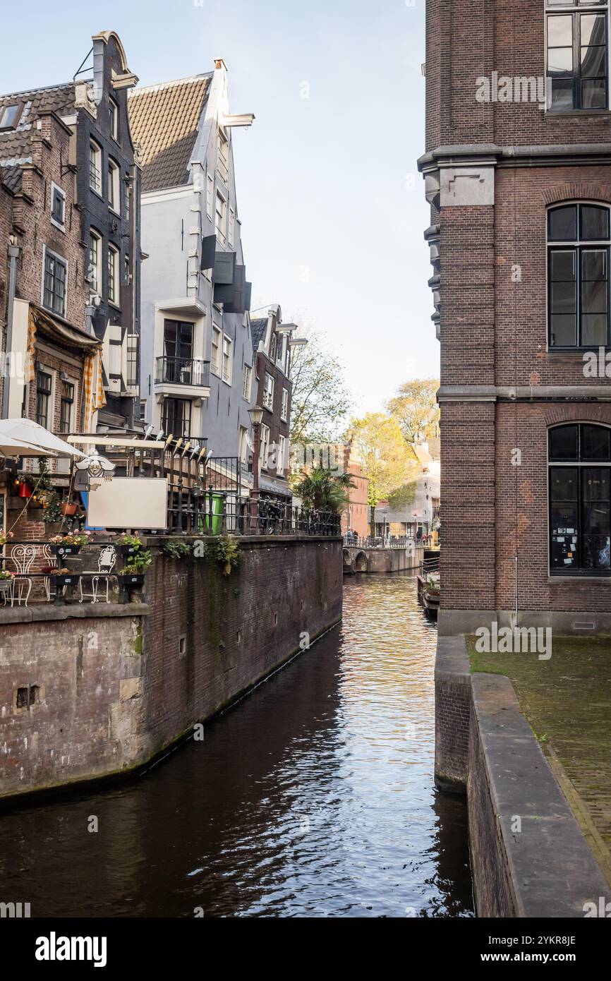 Landscape along the canals of the beautiful city of Amsterdam 21 ...