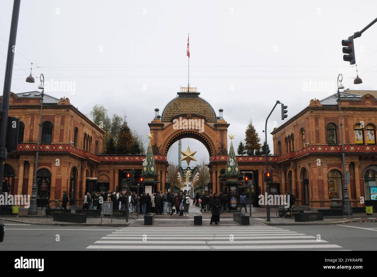 Copenhagen/ DenmarK/19 November 2024/ Jul i tivoli or chistms in tivoli ...