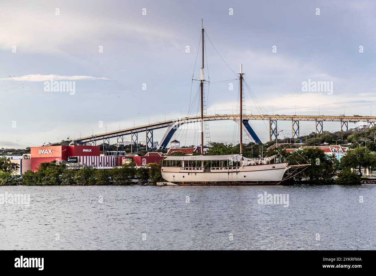 Curacao vehicle bridge hi-res stock photography and images - Alamy