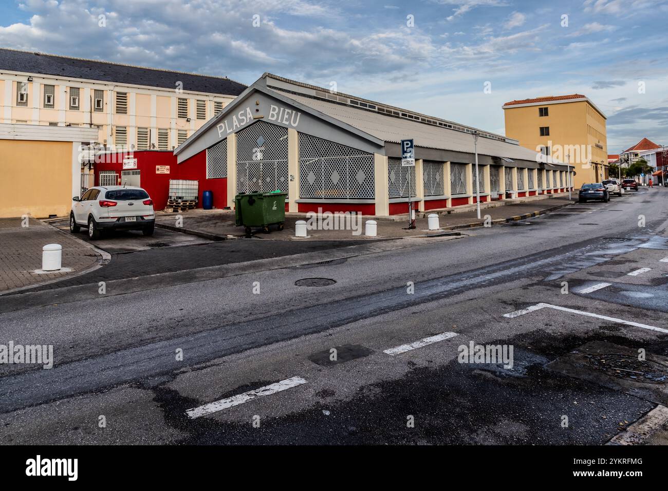 Plasa Bieu is an airy, rustic market with picnic tables and counters ...