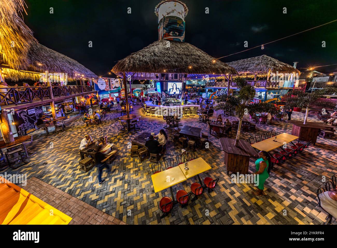 In the Pasawá Box Eatery, created from overseas containers, you can ...