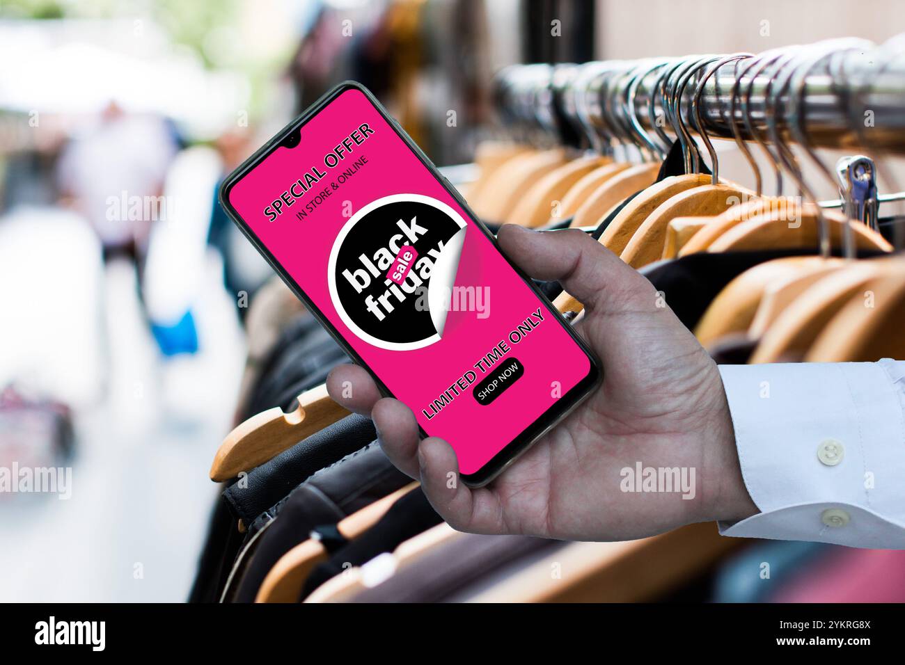 Courier smartphone icon cartoon hi-res stock photography and images - Alamy