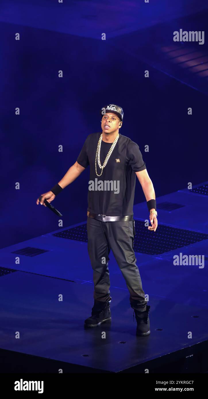 Jay-Z and Kane West performing in the Gelredome - in the Watch Throne ...