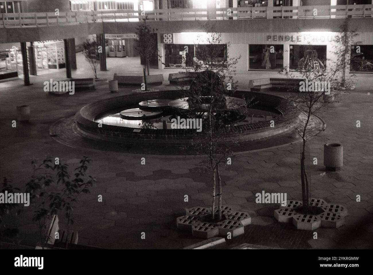 Burnley shopping centre hi-res stock photography and images - Alamy