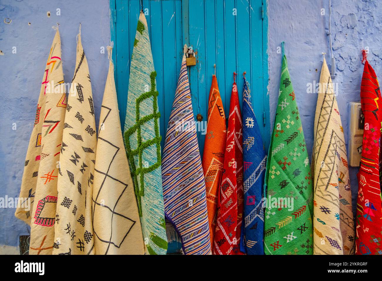 Traditional street market in chefchaouen hi-res stock photography and ...