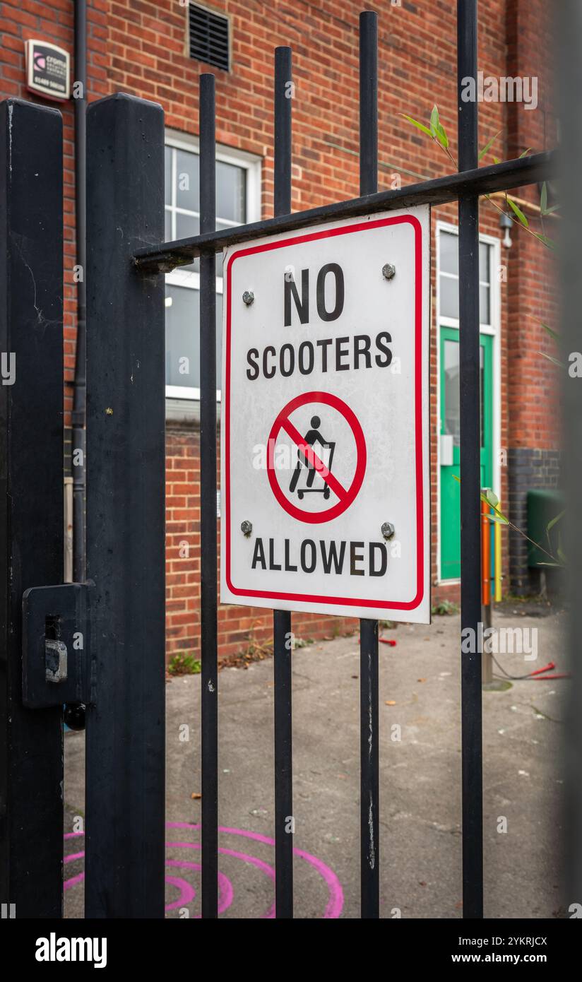 No scooters allowed sign hi-res stock photography and images - Alamy