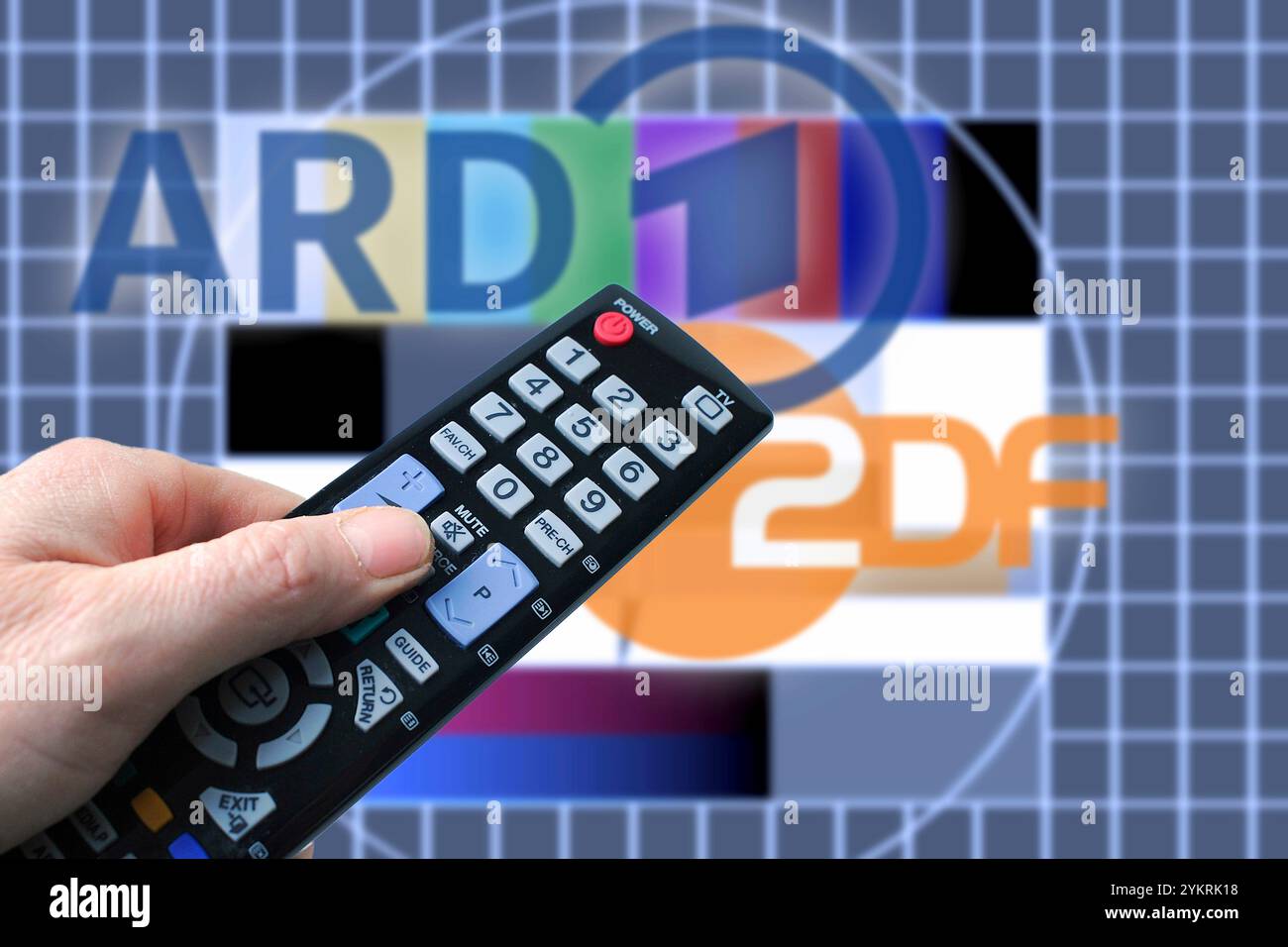 Munich, Deutschland. 19th Nov, 2024. PHOTO MONTAGE: ARD and ZDF go to ...