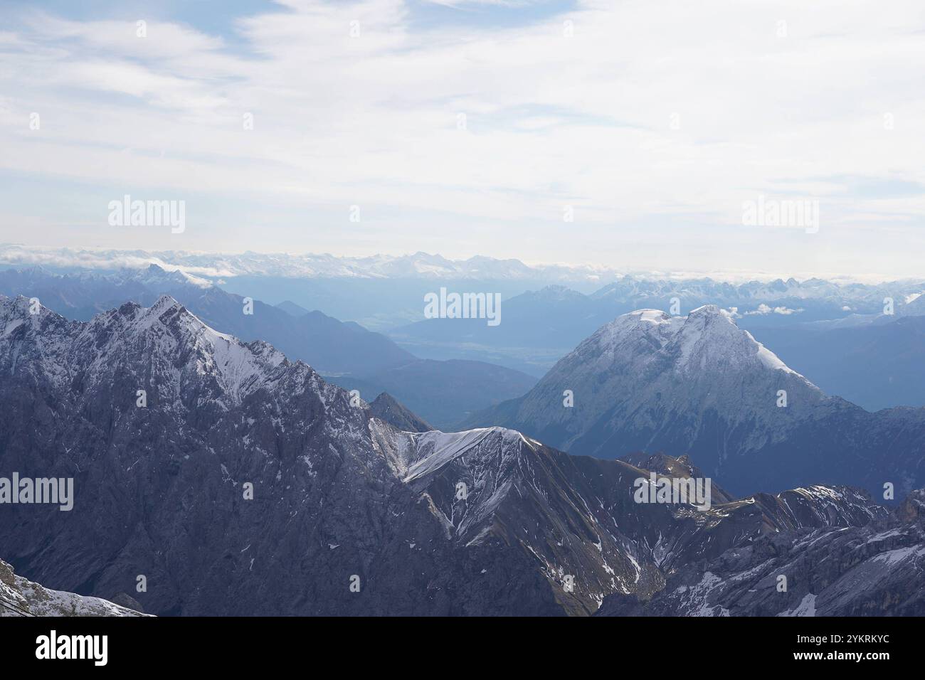 Aussicht von der Zugspitze - Zugspitze 11.10.2024: Zugspitzgipfel ...