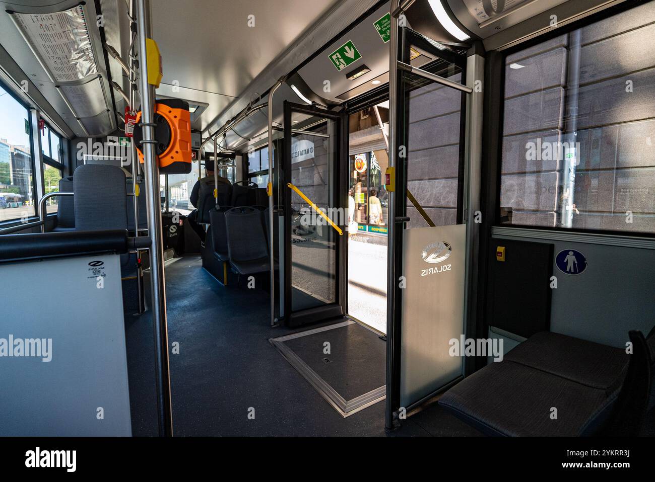 Tallinn tourist bus hi-res stock photography and images - Alamy