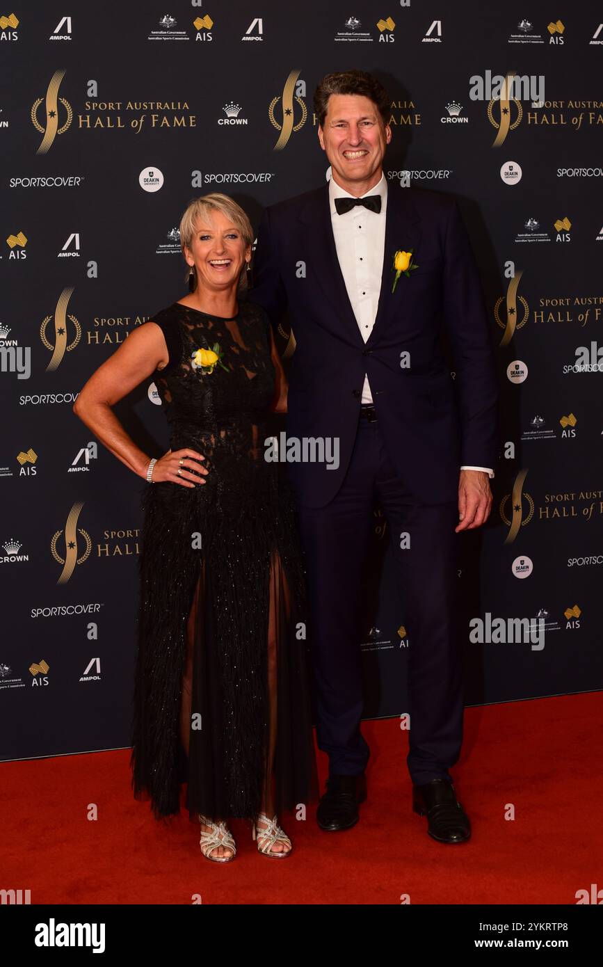 Layne Beachley (L) and John Eales (R) attend the red carpet at Sport ...