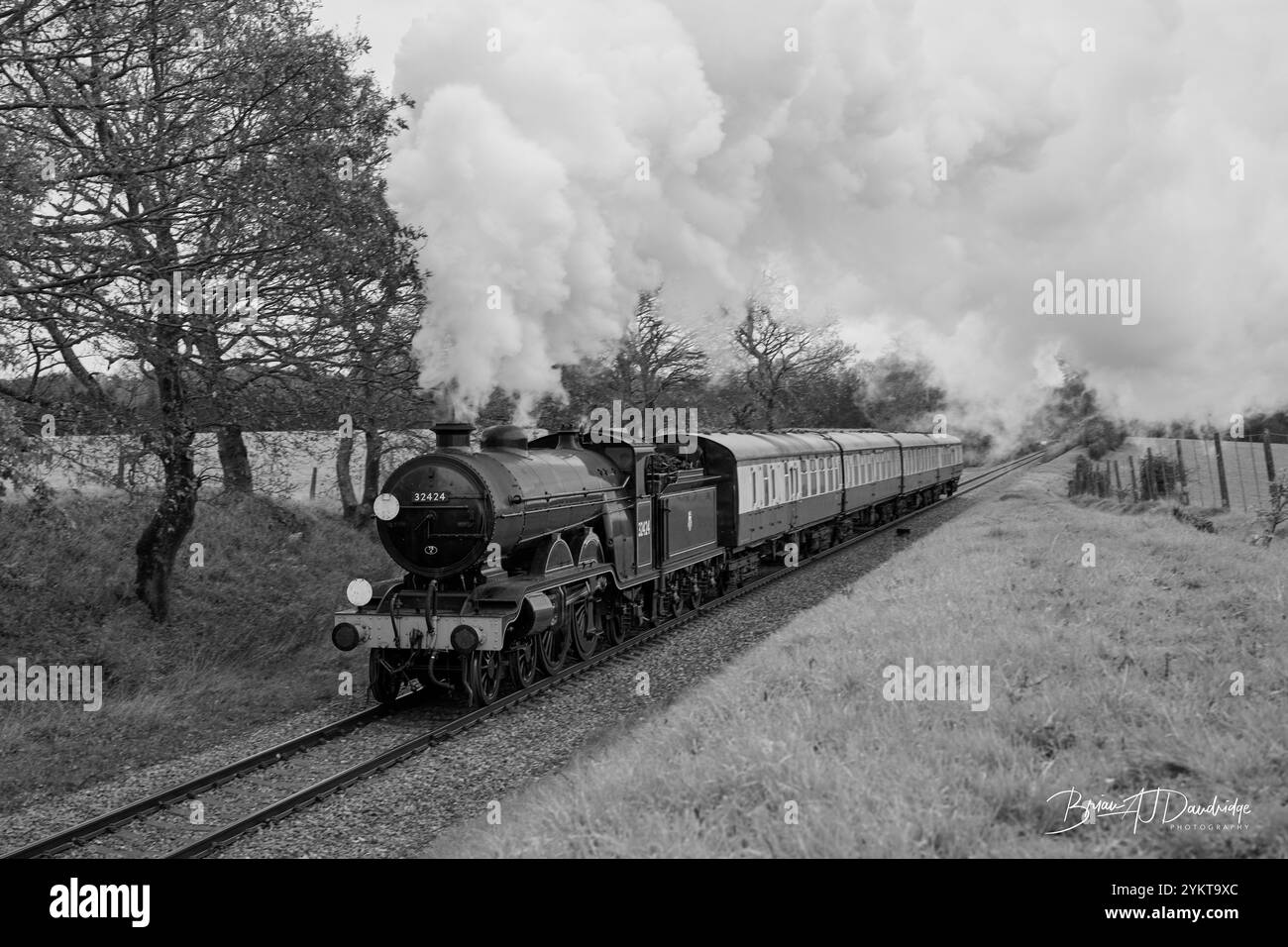 "Beachy Head " - LBSCR Locomotive in steam at the Bluebell Railway ...
