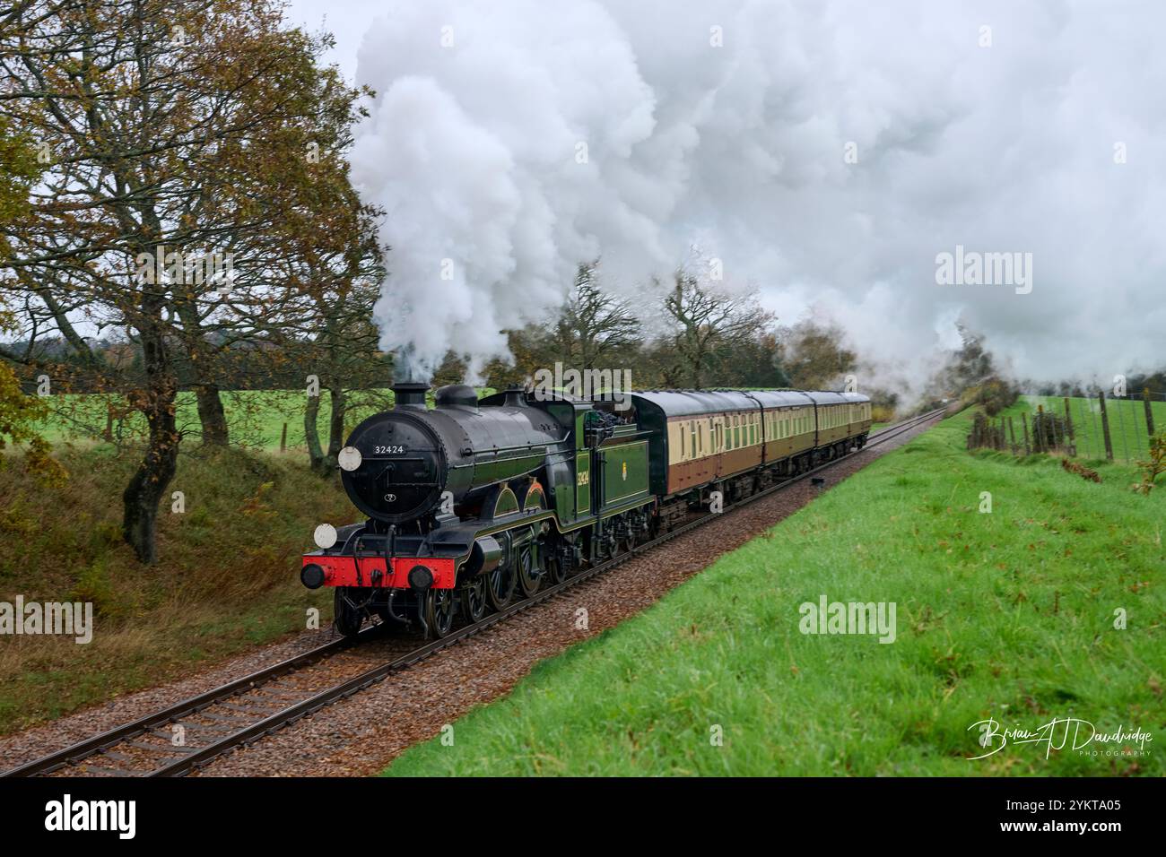 "Beachy Head " - LBSCR Locomotive in steam at the Bluebell Railway ...