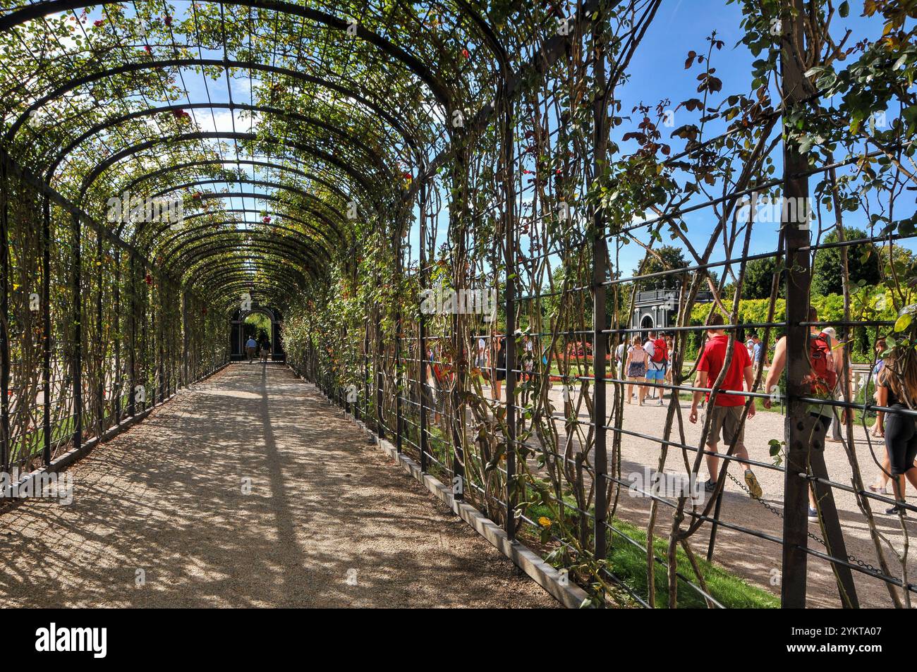 Visitors pergola hi-res stock photography and images - Alamy