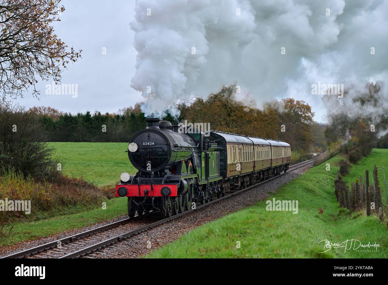"Beachy Head " - LBSCR Locomotive in steam at the Bluebell Railway ...