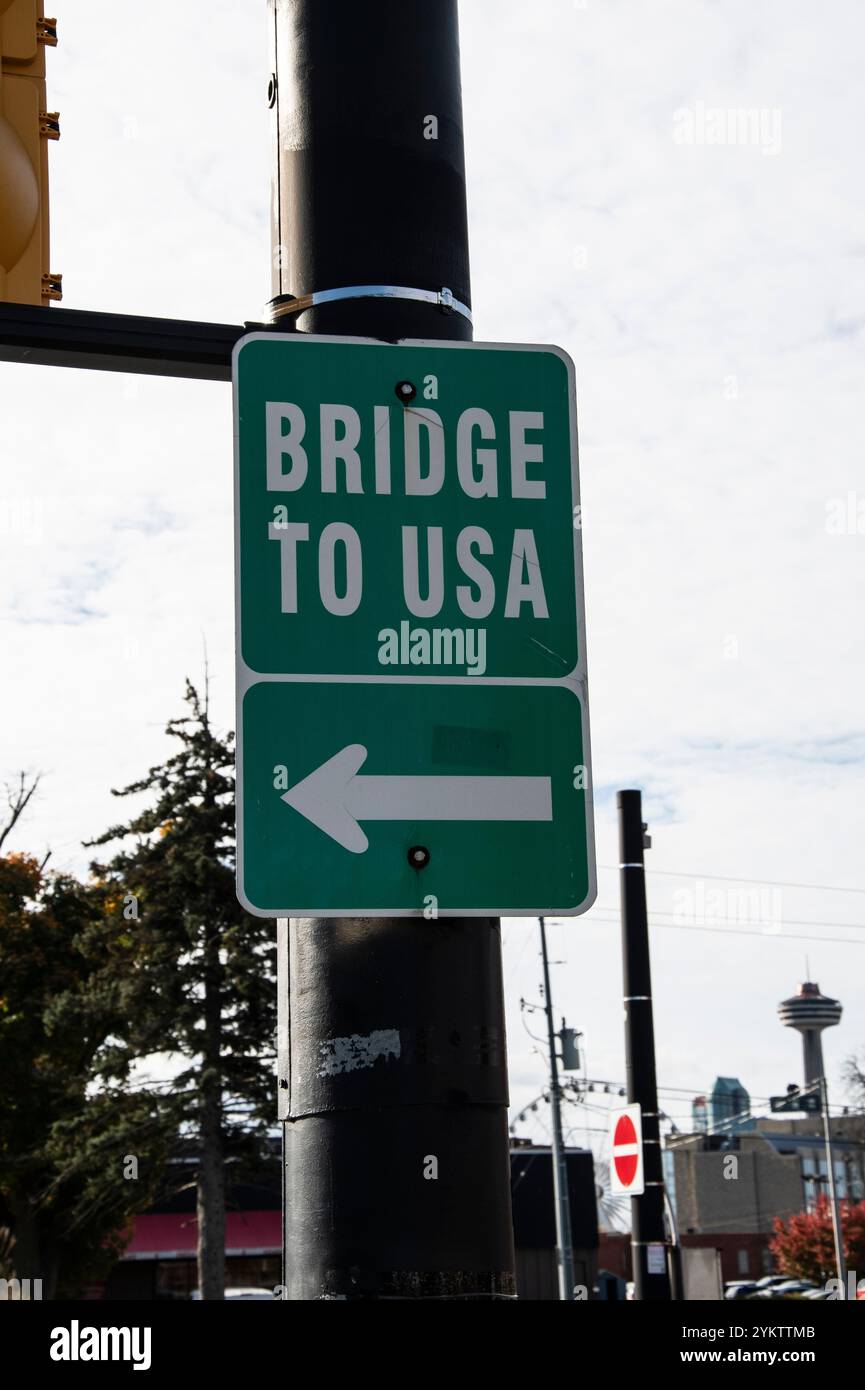 Directional sign bridge to USA on Victoria Avenue in Niagara Falls ...