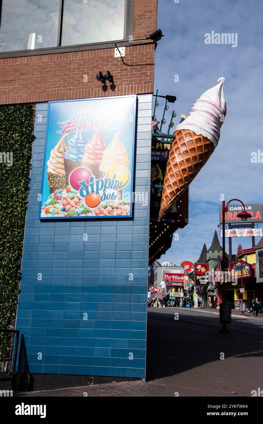 Ice cream signage hi-res stock photography and images - Alamy