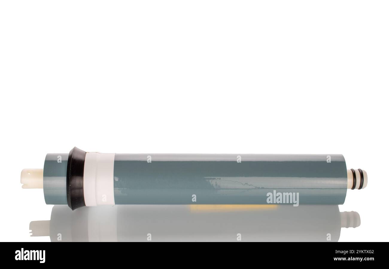 One membrane cartridge for standard reverse osmosis water purification ...