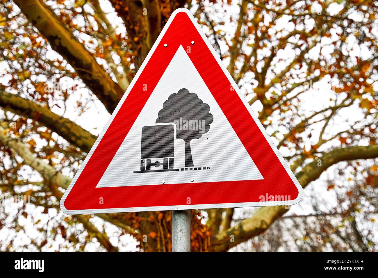 Lkw verkehrsschild hi-res stock photography and images - Alamy