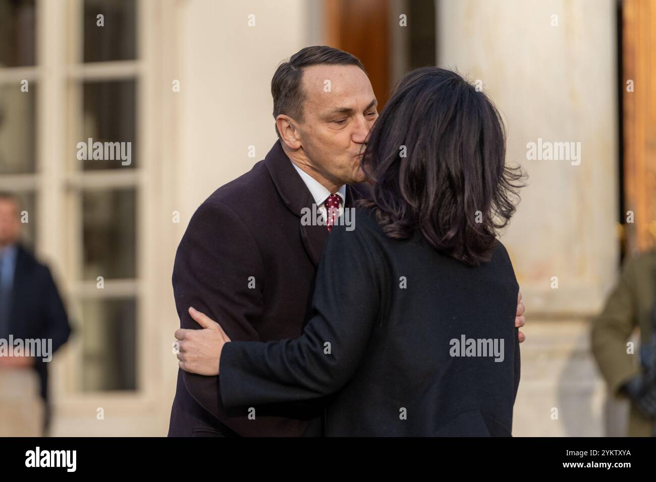 Poland's Foreign Minister Radoslaw Sikorski welcomes Foreign Minister ...