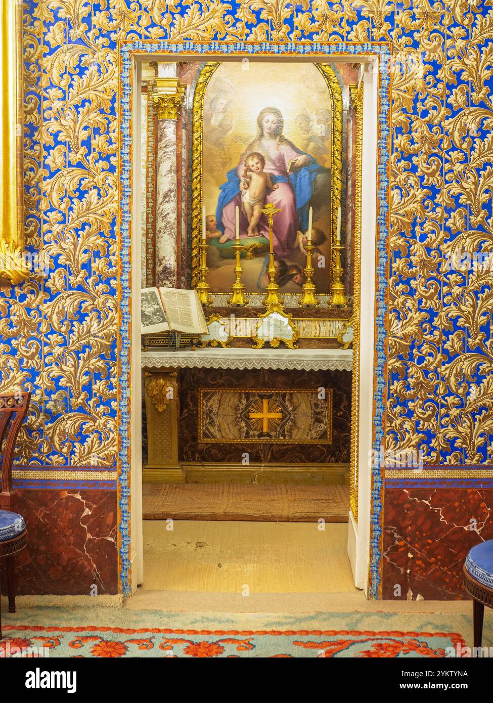 Antechamber of the King with an altar designed by Juan de Villanueva ...
