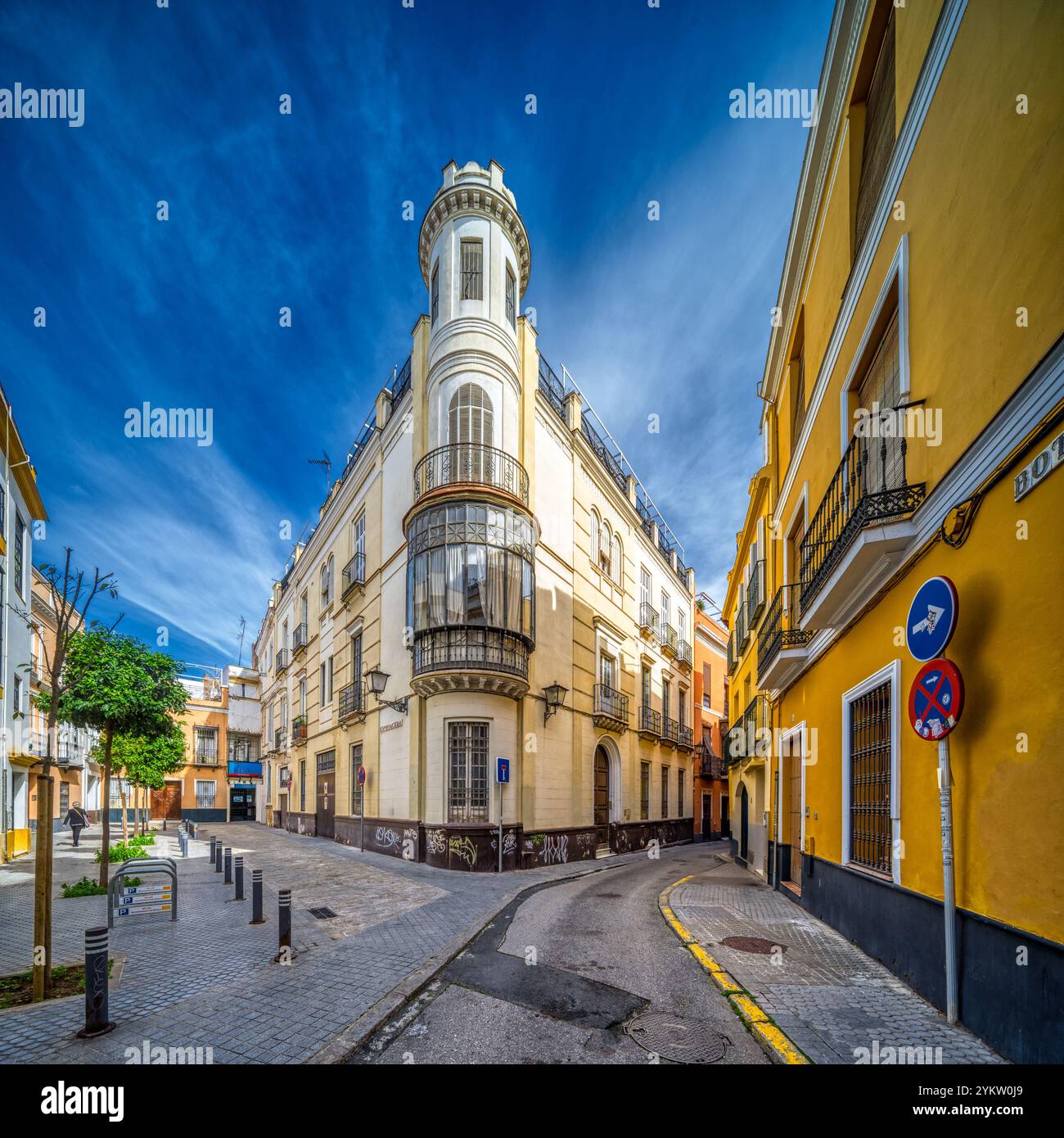 1914 design hi-res stock photography and images - Alamy