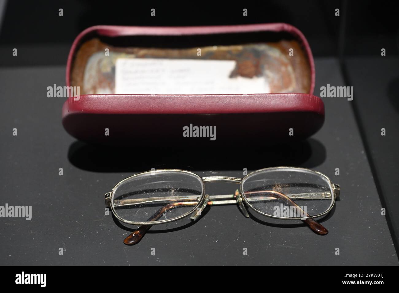 Glasses worn by Peter Sutcliffe aka "The Yorkshire Ripper Stock Photo ...
