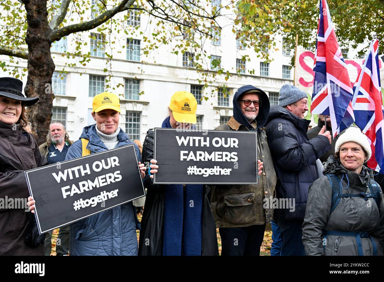 Farmers demonstration inheritance tax hi-res stock photography and ...
