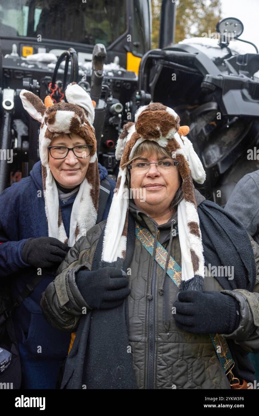 Tractor protest london hi-res stock photography and images - Alamy