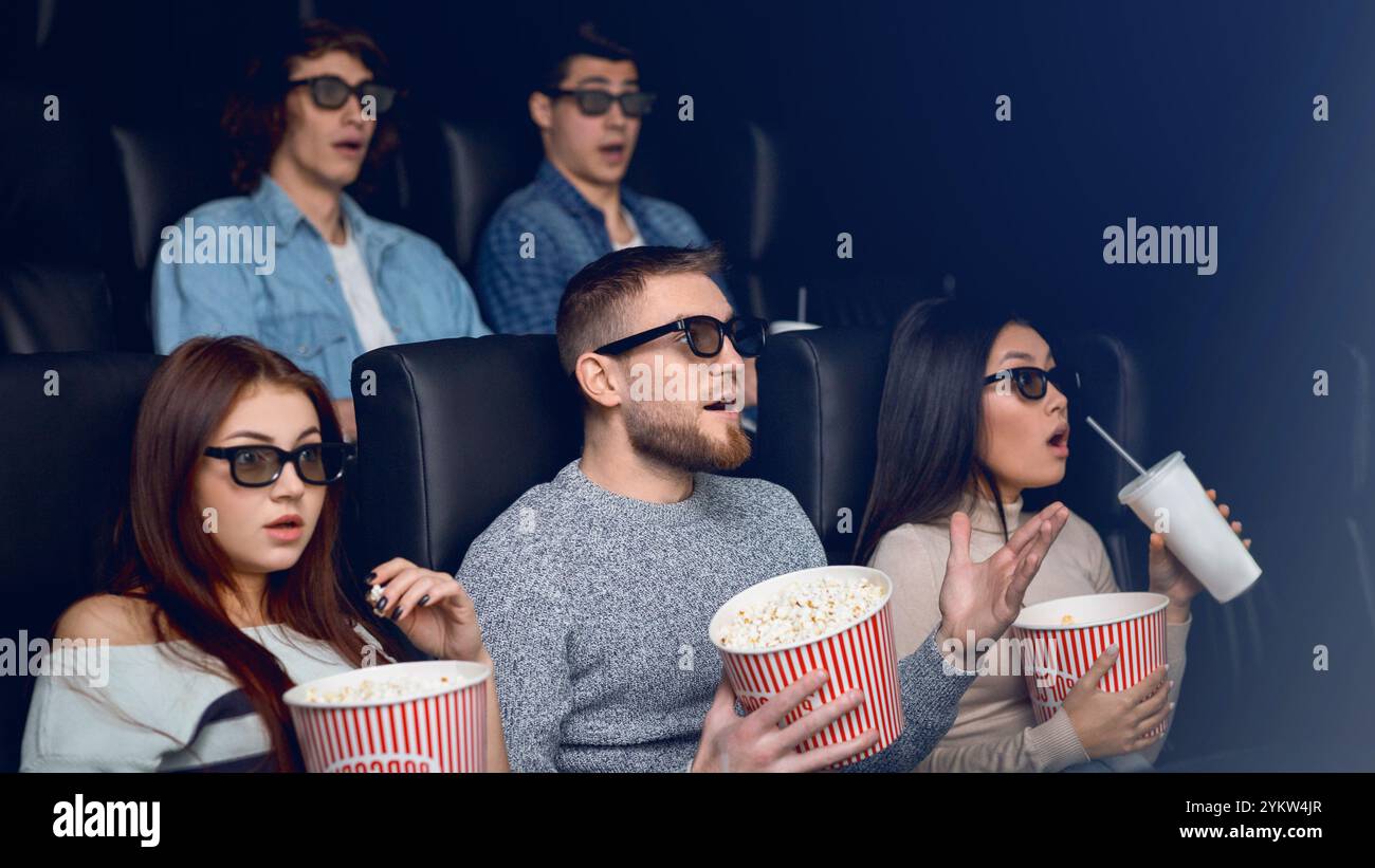 Terrified audience in 3d hi-res stock photography and images - Alamy