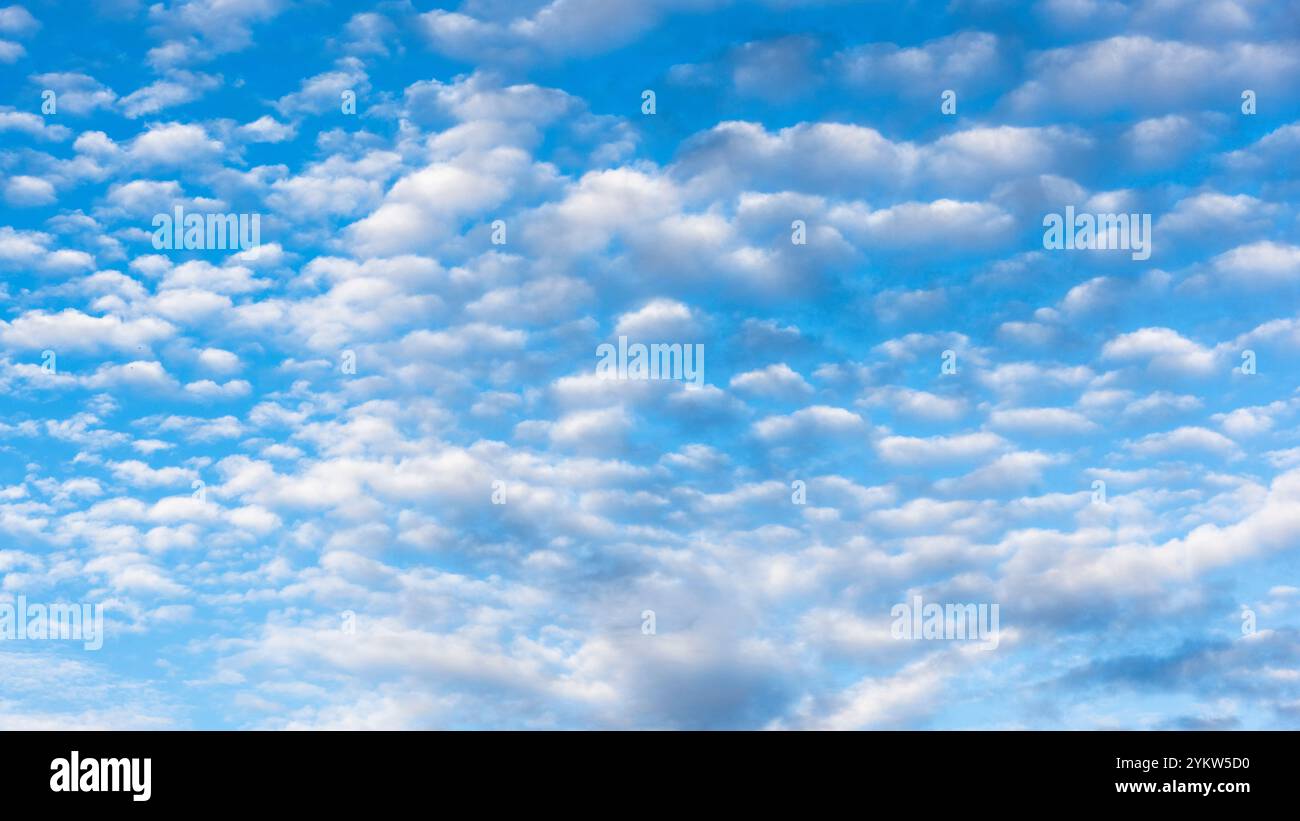 Diferentes nubes hi-res stock photography and images - Alamy