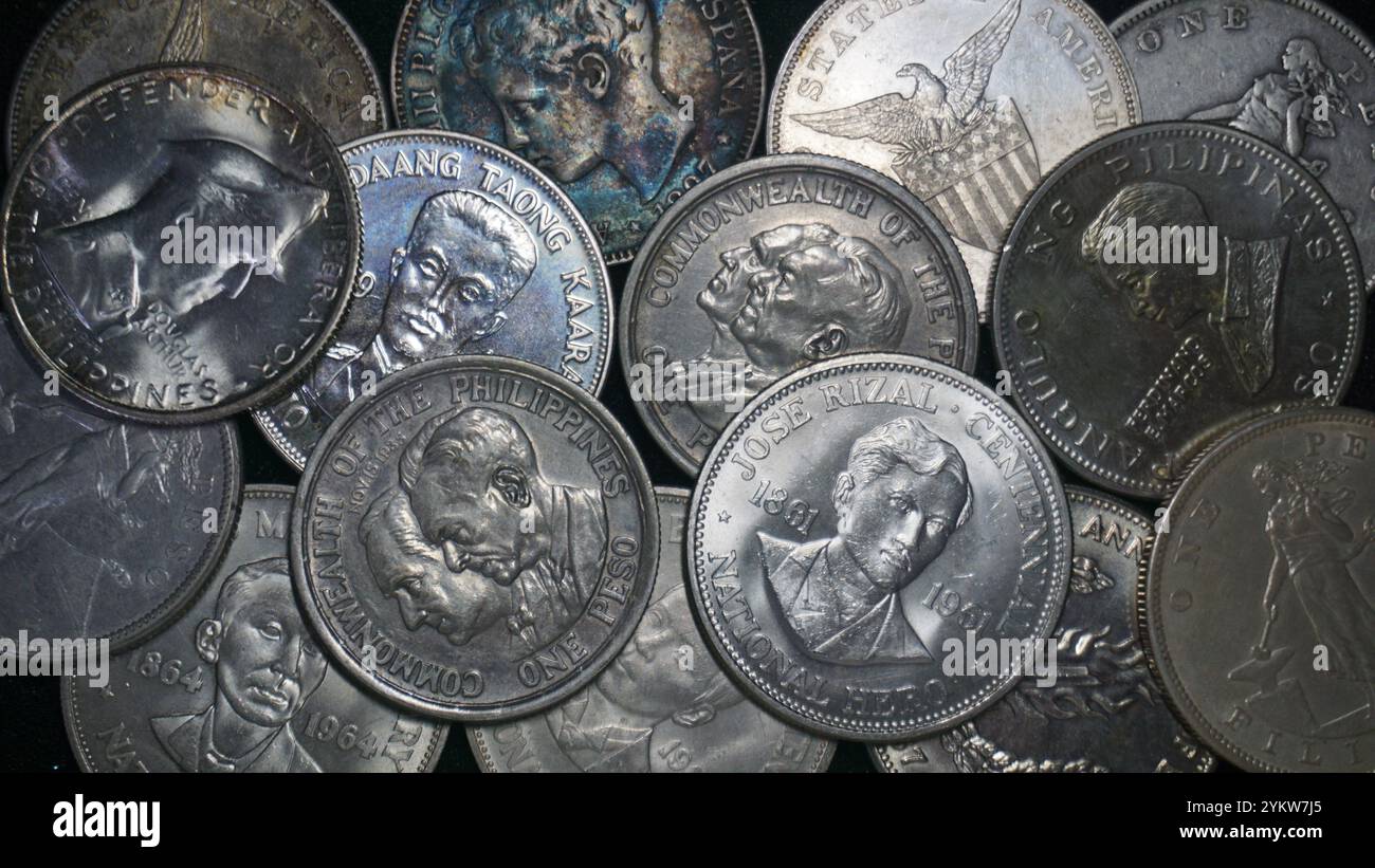 Philippine peso coins hi-res stock photography and images - Alamy
