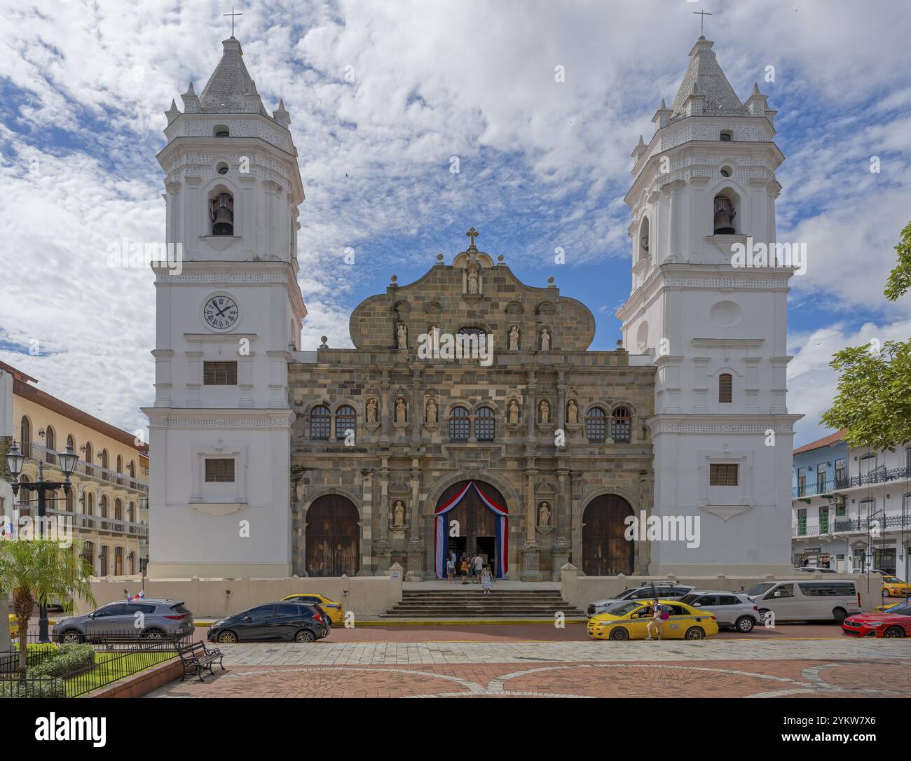 Cathedral or Basilica of Santa Maria la Antigua Panama Stock Photo - Alamy
