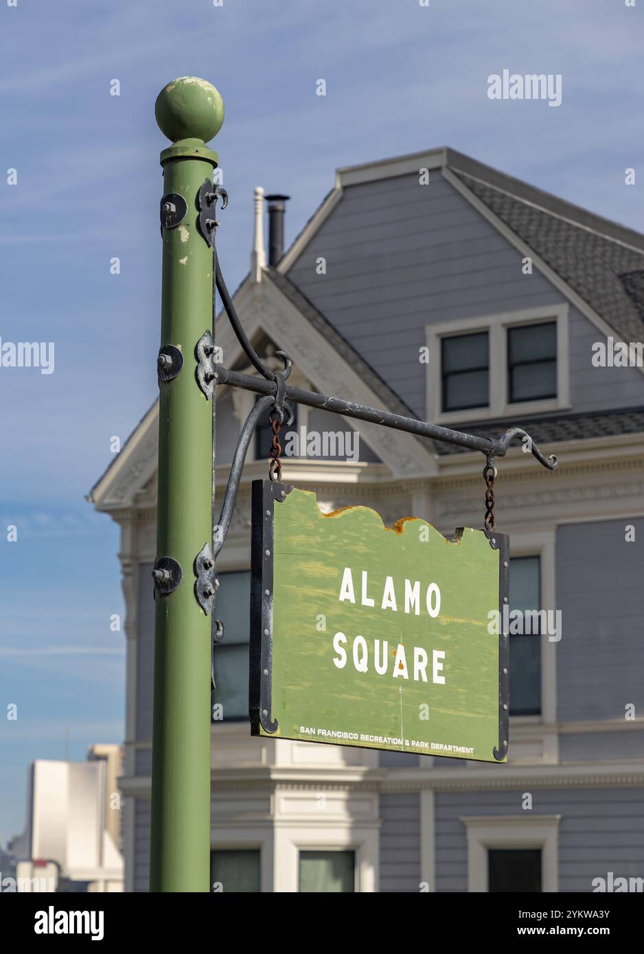 A picture of the Alamo Square sign Stock Photo - Alamy