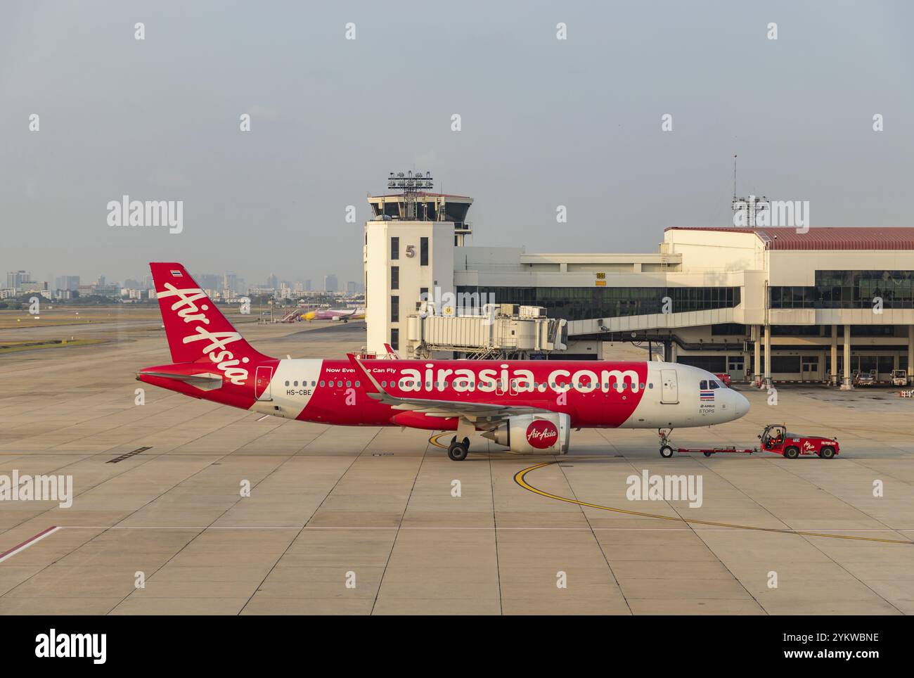 Asian airplane airasia hi-res stock photography and images - Alamy