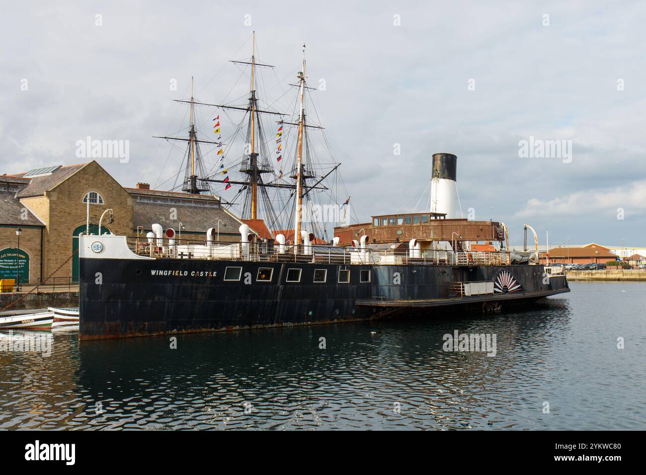 Wingfield castle hi-res stock photography and images - Alamy