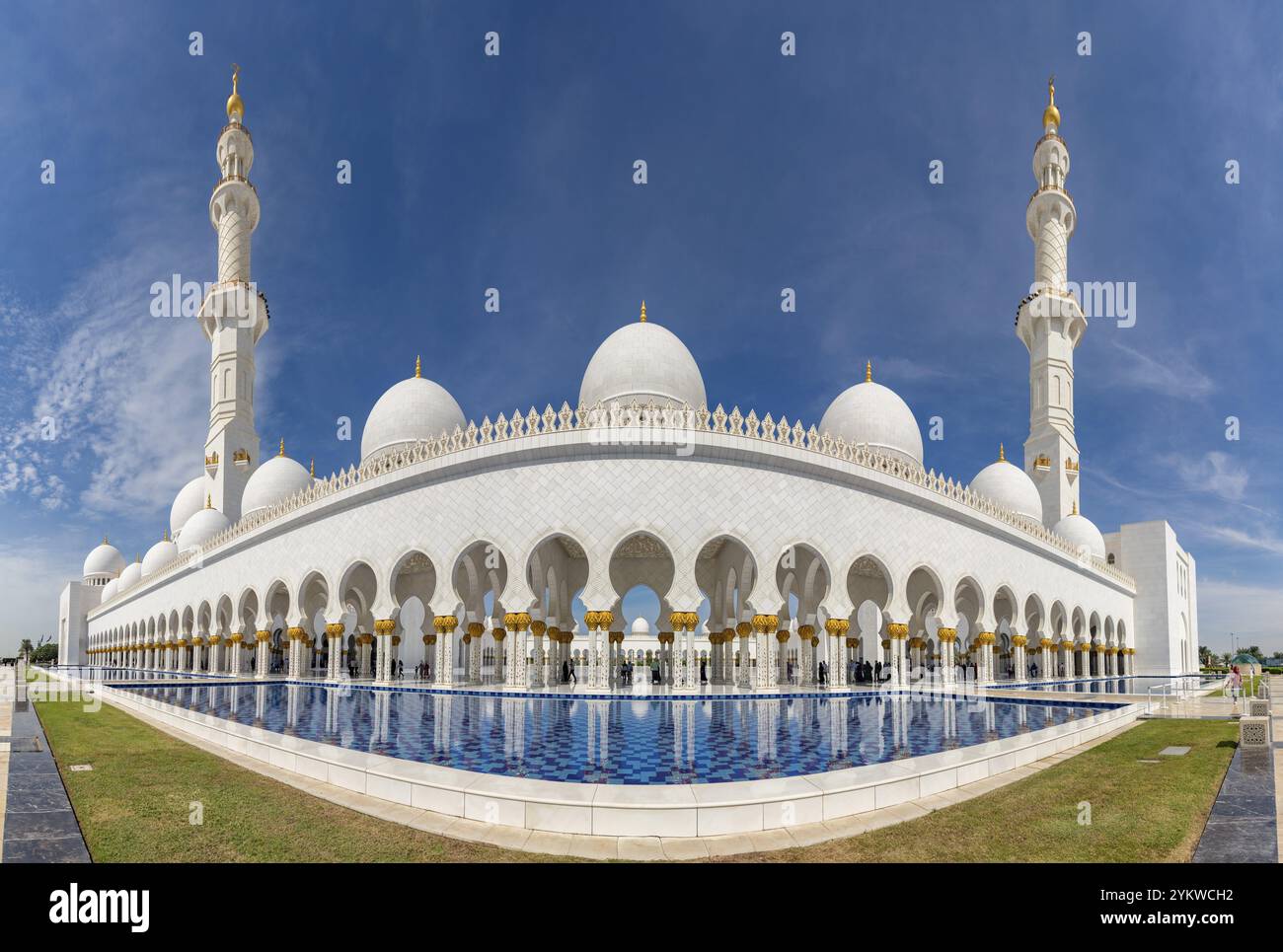 A picture of the Sheikh Zayed Grand Mosque as seen from the outside ...