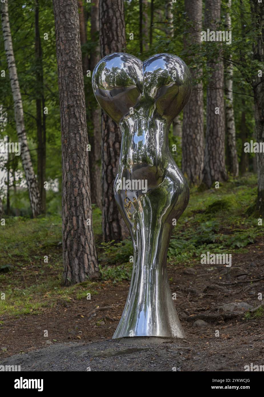 A picture of the Marilyn Monroe sculpture at the Ekebergparken ...