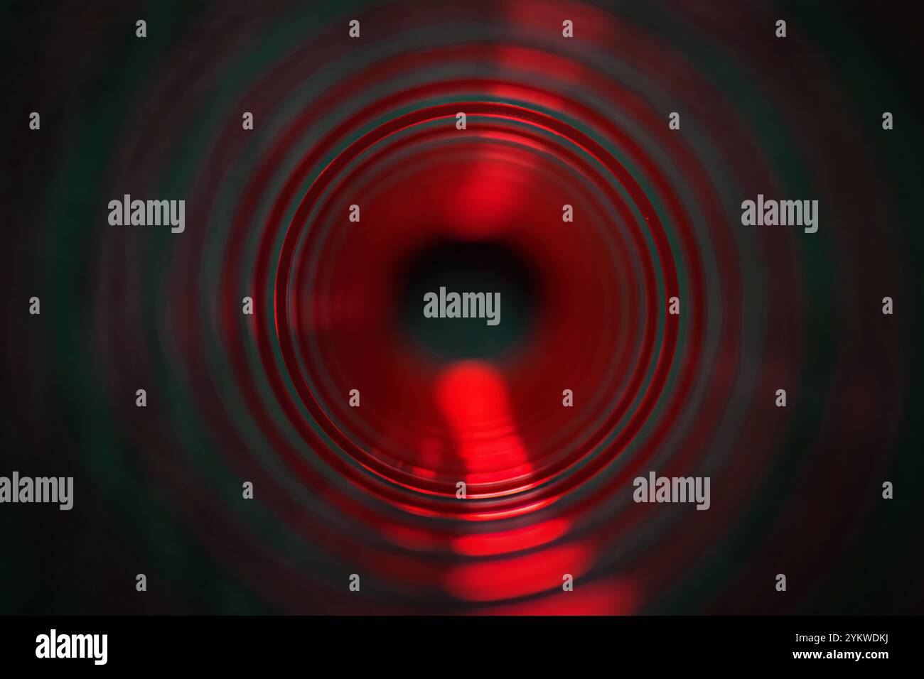 Small red circles hi-res stock photography and images - Alamy