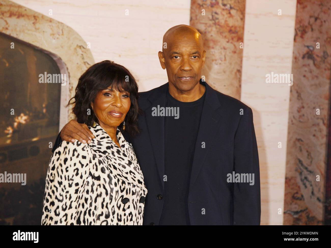 HOLLYWOOD, CALIFORNIA - NOVEMBER 18: (L-R) Pauletta Washington and ...