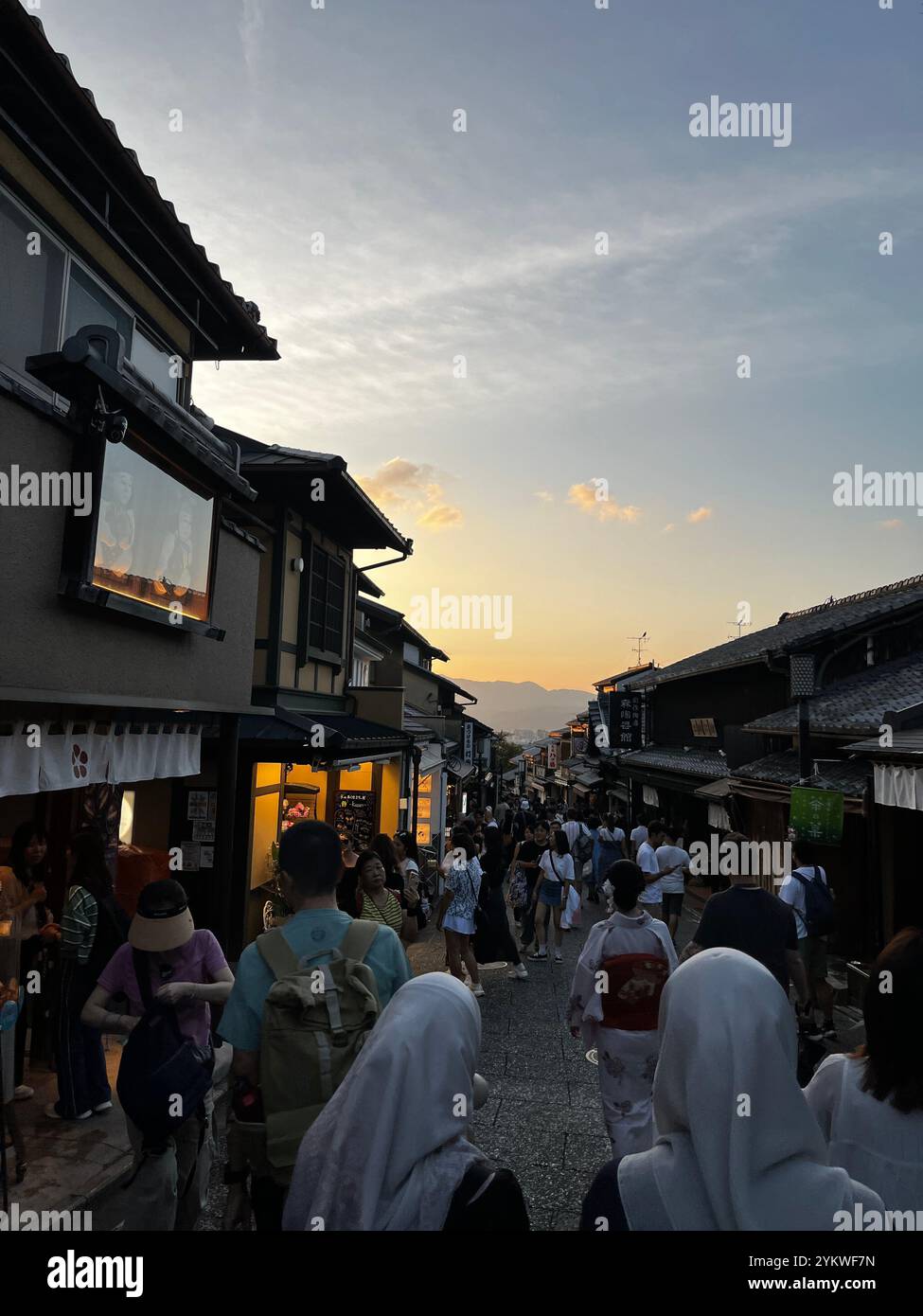 Kyoto streets hi-res stock photography and images - Alamy